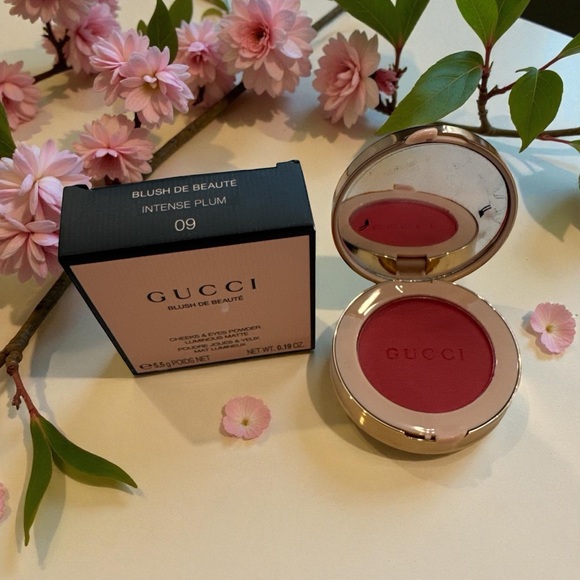 Gucci | Makeup | Gucci Blush De Beaut In Rich Plum | Poshmark